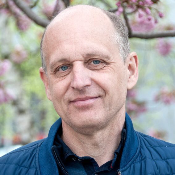 David Frej | Host | Rádio Universum