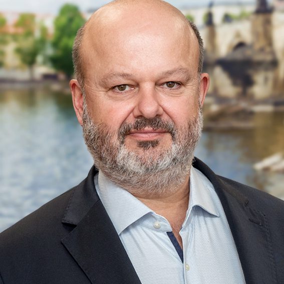 Martin Pecina | Host | Rádio Universum